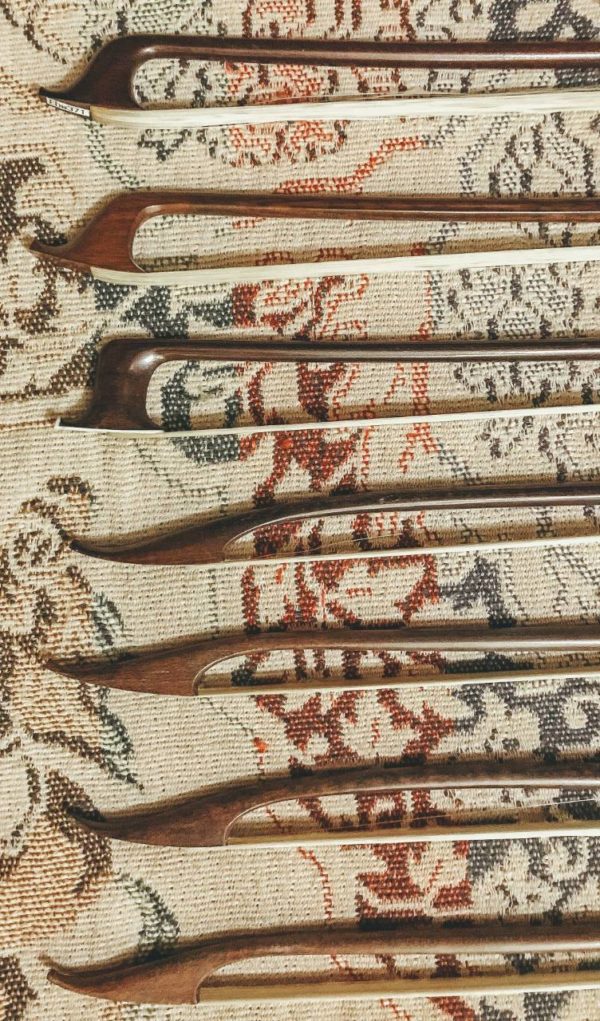 Everything to Know About the Baroque Bow - Violinspiration